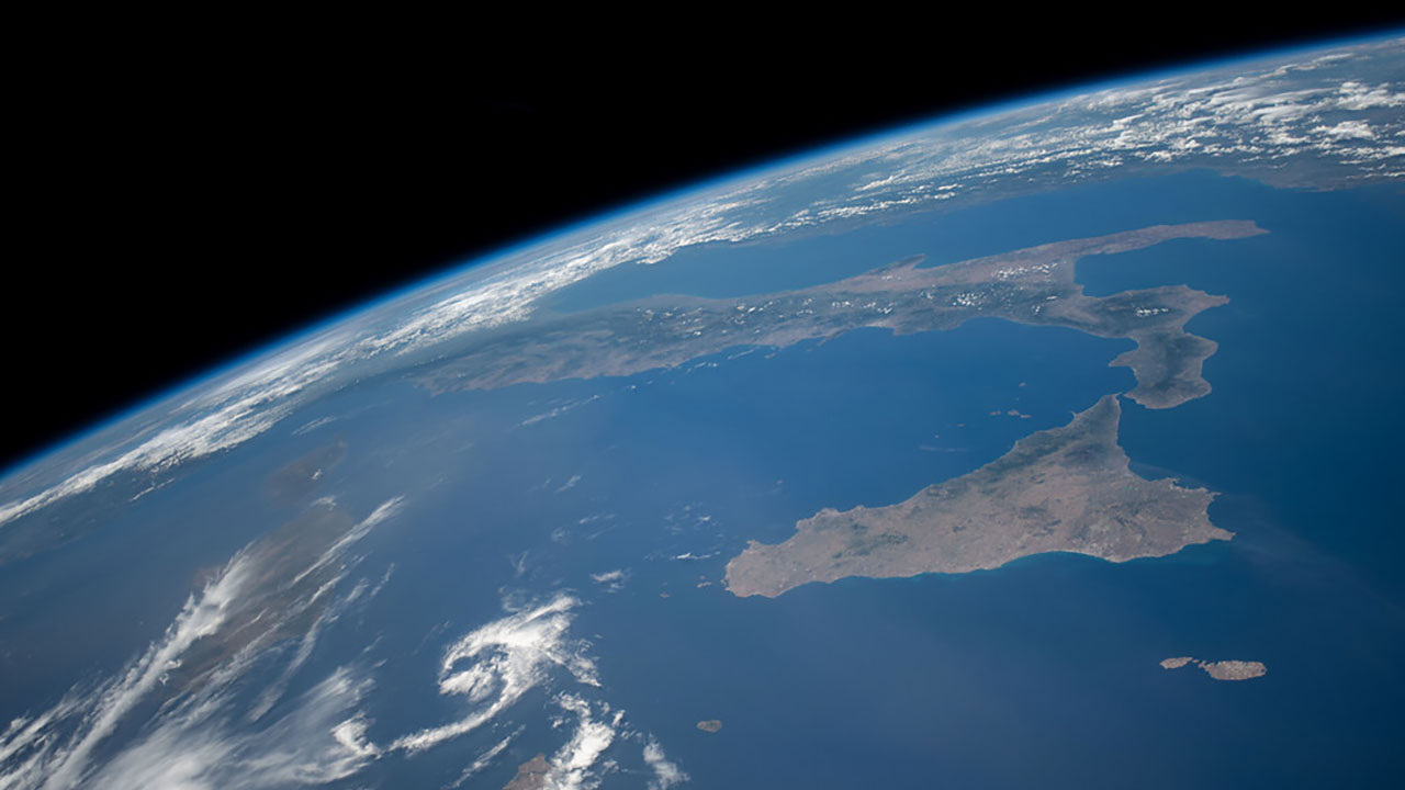 Buy cinema tickets for Science Week event - A Beautiful Planet for KS2 ...